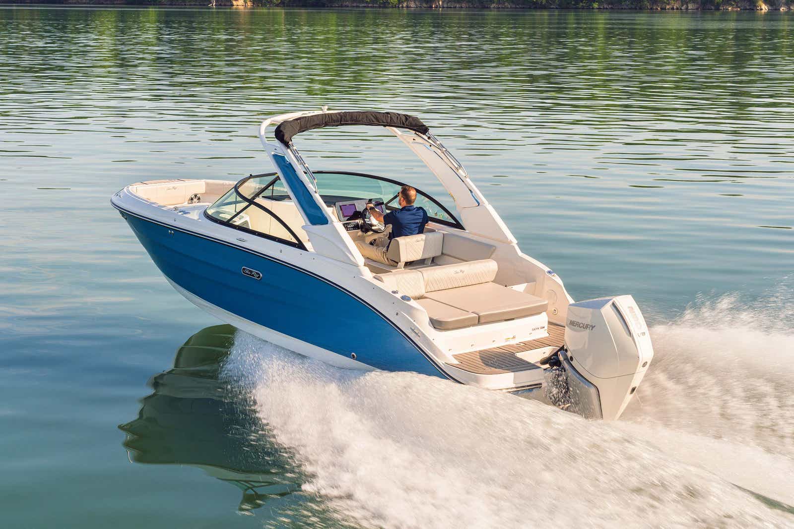 Explore the SDX 230 Outboard | Sea Ray US