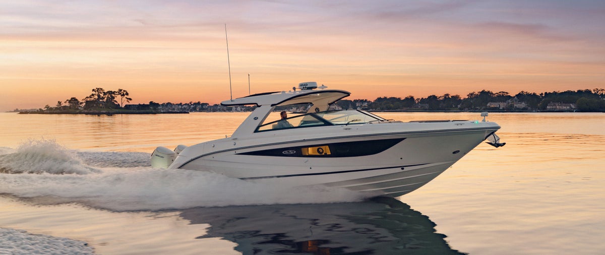 SLX Series Luxury Sport Boats | Sea Ray