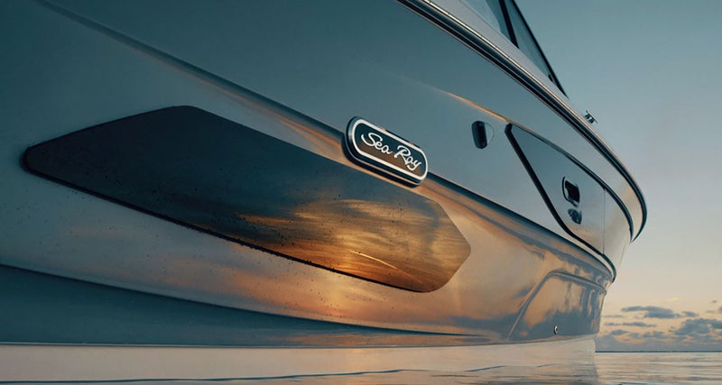 Sundancer Series Luxury Cabin Cruisers